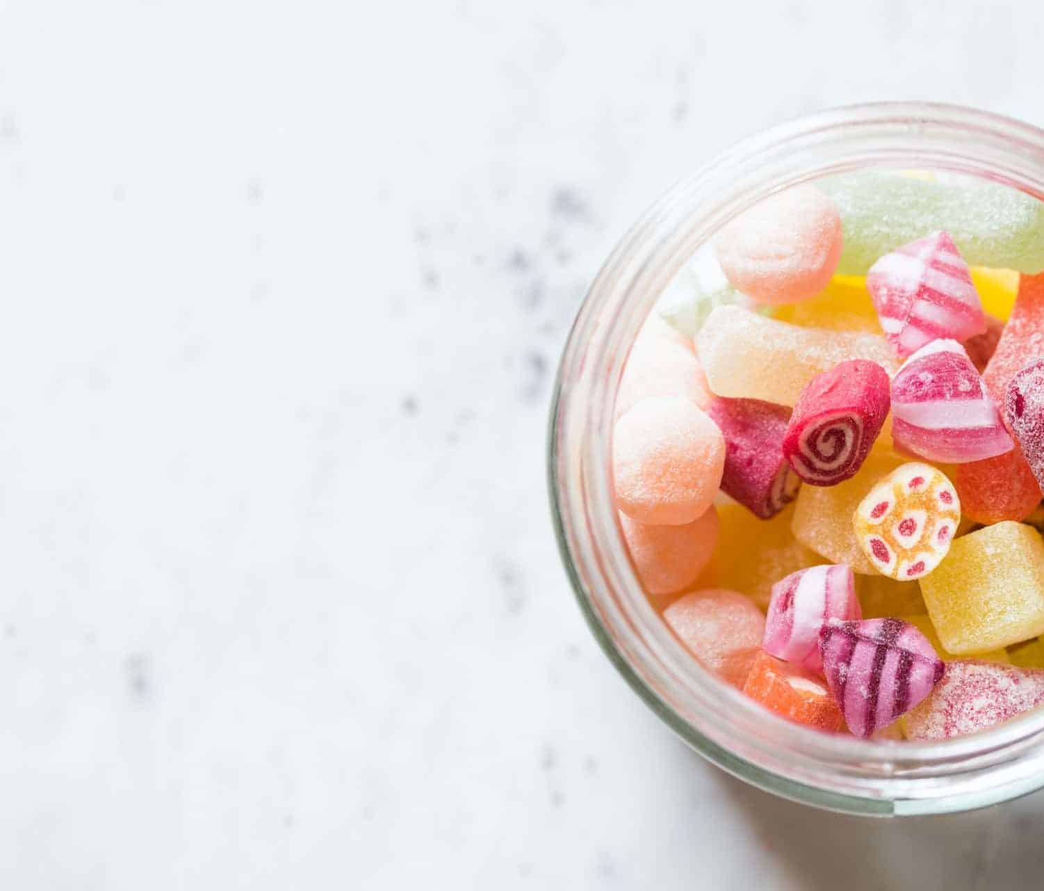 Artificial Sweeteners: Are they a Healthy Substitute to Sugar? | D'Connect