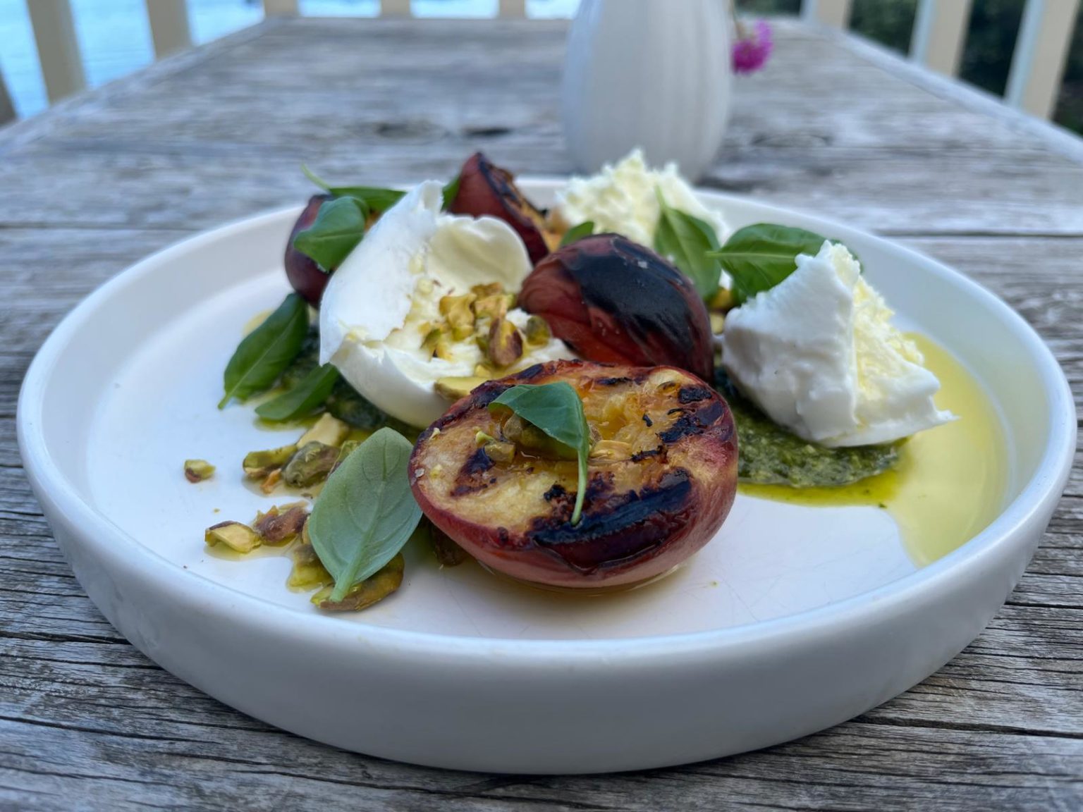 Recipe: Grilled peaches with buffalo mozzarella and pistachio pesto | D ...
